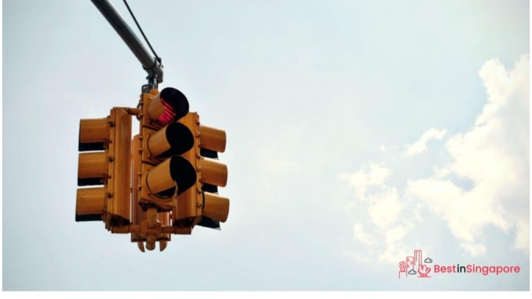 What to Do When Charged with a Traffic Offence in SG [2026 ]
